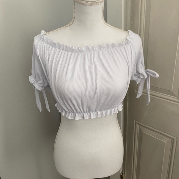 THE ROCKIN TEV | Tops | The Rockin Rev Crop | Poshmark